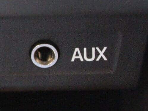 Phono Vs Aux: All You Need to Know! (+ Useful Tips) Phono Vs Aux: All You Need to Know! (+ Useful Tips)